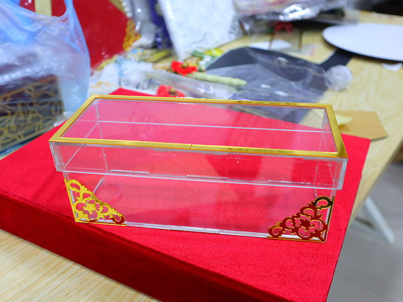 Laser Cut Personalized Acrylic Gift Box Transparent Custom Keepsake Box ...